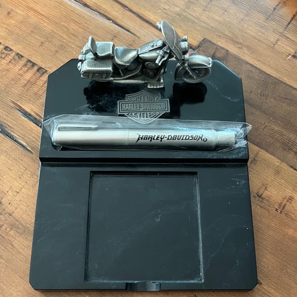 Harley-Davidson | Office | Harleydavidson Pewter And Granite Motorcycle ...